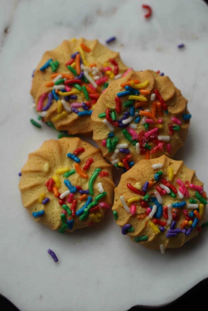 Sprinkle cookies - Via Arthur